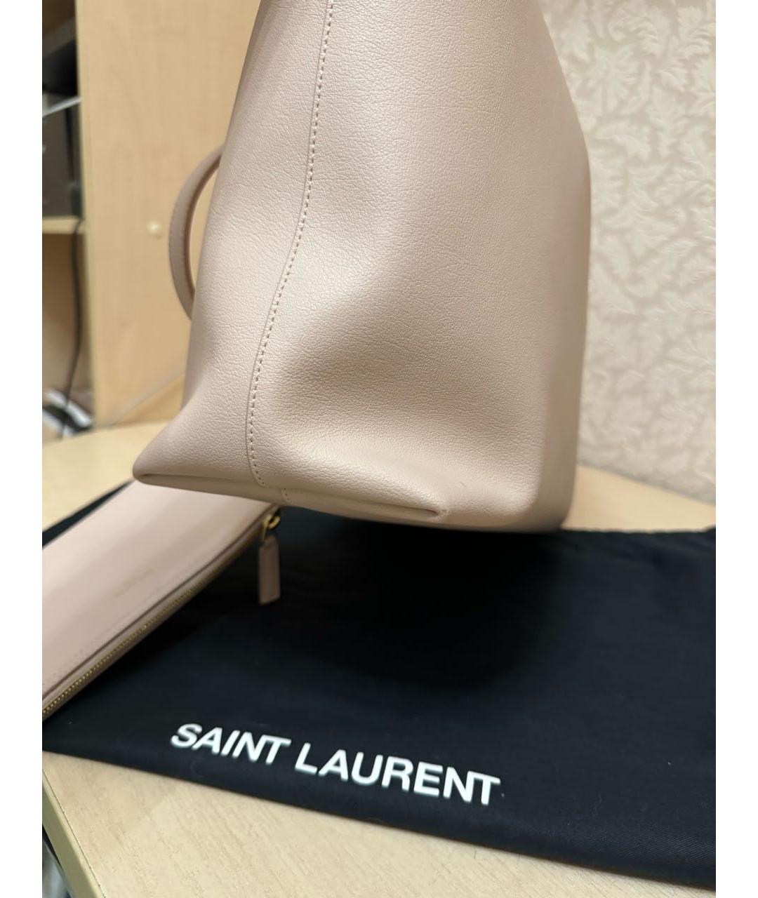 SAINT LAURENT Бежевая кожаная сумка тоут для женщин – купить в интернет ...