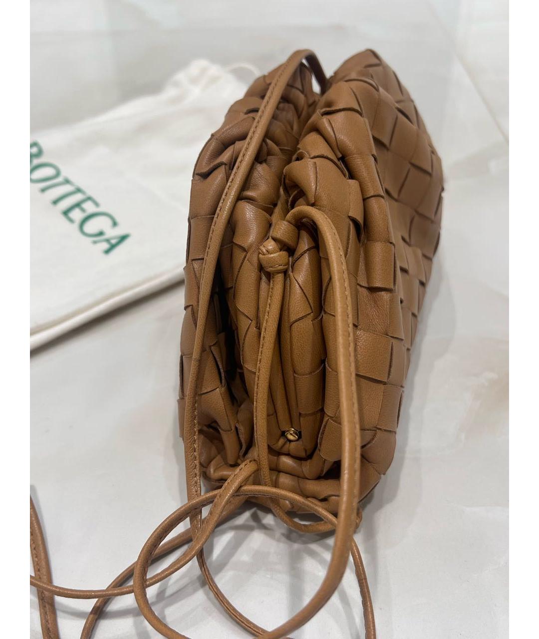 BOTTEGA VENETA Кожаная сумка через плечо Pouch для женщин – купить в ...